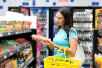 16 Ways To Spend Less Money on Groceries | KindaFrugal