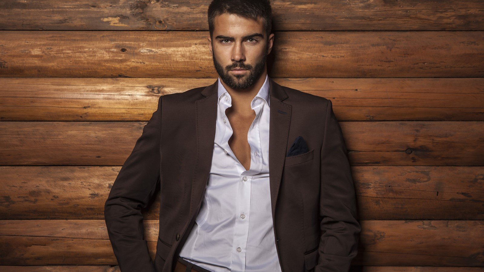 7 Best Value Clothing Brands for Men Need in Their Wardrobe | KindaFrugal