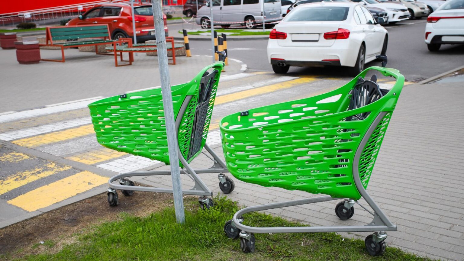 18 Sneaky Grocery Store Tactics That Trick You Into Overspending ...